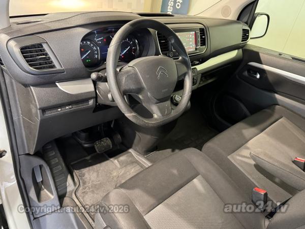Smilšu krāsa Citroen space-tourer 2021 Tallina, ar dzinēja tilpumu 2.00 L un nobraukumu 111 tūkst. km par 22900 €, foto 6 vietnē AUTOMOTO.COM.LV