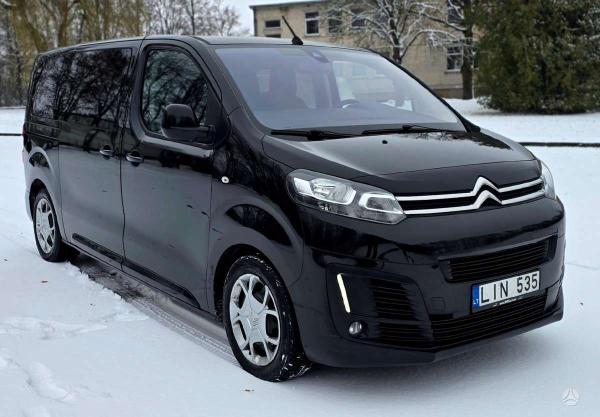 Black Citroen space-tourer 2017 in Siauliai, with an engine capacity of 2.00 L and mileage of 170 thousand km for 16500 €, photo 2 on AUTOMOTO.COM.LV