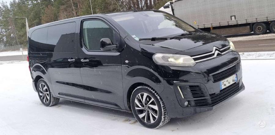 Black Citroen space-tourer 2018 in Vilnius, with an engine capacity of 2.00 L and mileage of 348 thousand km for 13750 €, photo 2 on AUTOMOTO.COM.LV