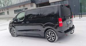 Black Citroen space-tourer 2018 in Vilnius, with an engine capacity of 2.00 L and mileage of 348 thousand km for 13750 €, photo 3 on AUTOMOTO.COM.LV