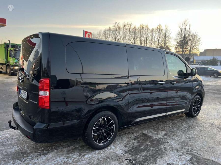 Melns Citroen space-tourer 2018 Tauragė, ar dzinēja tilpumu 2.00 L un nobraukumu 225 tūkst. km par 17900 €, foto 7 vietnē AUTOMOTO.COM.LV