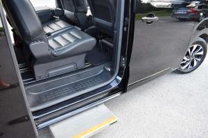 Melns Citroen space-tourer 2020 Tauragė, ar dzinēja tilpumu 2.00 L un nobraukumu 270 tūkst. km par 15700 €, foto 19 vietnē AUTOMOTO.COM.LV