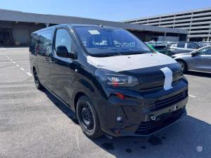 Black Citroen space-tourer 2026 in Plunge, with an engine capacity of 2.00 L and mileage of 0 thousand km for 26900 €, photo 3 on AUTOMOTO.COM.LV