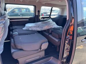 Black Citroen space-tourer 2026 in Plunge, with an engine capacity of 2.00 L and mileage of 0 thousand km for 26900 €, photo 6 on AUTOMOTO.COM.LV