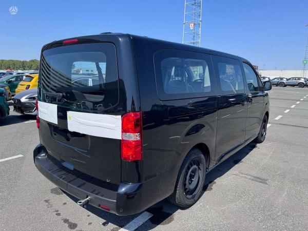 Black Citroen space-tourer 2026 in Plunge, with an engine capacity of 2.00 L and mileage of 0 thousand km for 26900 €, photo 7 on AUTOMOTO.COM.LV
