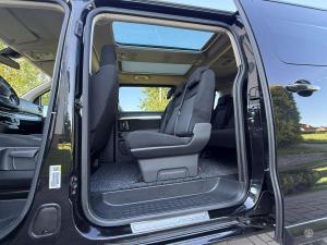 Black Citroen space-tourer 2016 in Kelme, with an engine capacity of 2.00 L and mileage of 187 thousand km for 16500 €, photo 9 on AUTOMOTO.COM.LV