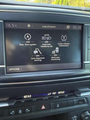 Black Citroen space-tourer 2016 in Kelme, with an engine capacity of 2.00 L and mileage of 187 thousand km for 16500 €, photo 16 on AUTOMOTO.COM.LV