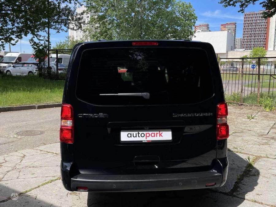 Black Citroen space-tourer 2025 in Vilnius, with an engine capacity of 2.00 L and mileage of 34 thousand km for 37500 €, photo 6 on AUTOMOTO.COM.LV