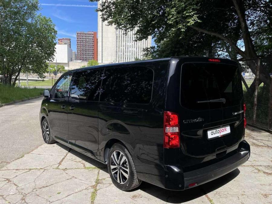 Black Citroen space-tourer 2025 in Vilnius, with an engine capacity of 2.00 L and mileage of 34 thousand km for 37500 €, photo 7 on AUTOMOTO.COM.LV
