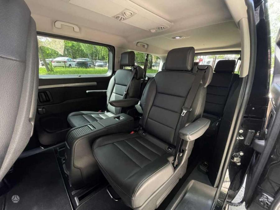 Black Citroen space-tourer 2025 in Vilnius, with an engine capacity of 2.00 L and mileage of 34 thousand km for 37500 €, photo 9 on AUTOMOTO.COM.LV