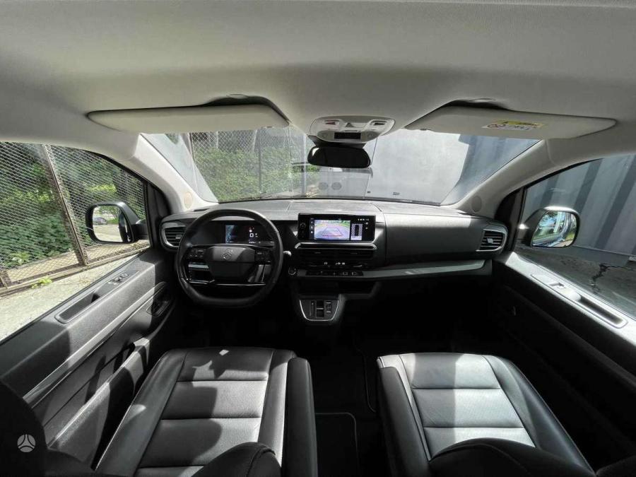 Black Citroen space-tourer 2025 in Vilnius, with an engine capacity of 2.00 L and mileage of 34 thousand km for 37500 €, photo 13 on AUTOMOTO.COM.LV