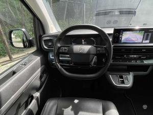 Black Citroen space-tourer 2025 in Vilnius, with an engine capacity of 2.00 L and mileage of 34 thousand km for 37500 €, photo 15 on AUTOMOTO.COM.LV