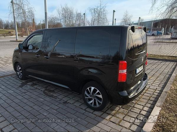 Black Citroen space-tourer 2018 in Tartu, with an engine capacity of 2.00 L and mileage of 172 thousand km for 22000 €, photo 3 on AUTOMOTO.COM.LV