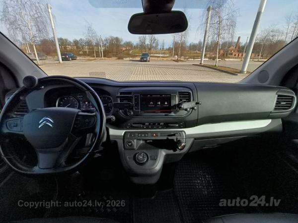 Black Citroen space-tourer 2018 in Tartu, with an engine capacity of 2.00 L and mileage of 172 thousand km for 22000 €, photo 7 on AUTOMOTO.COM.LV
