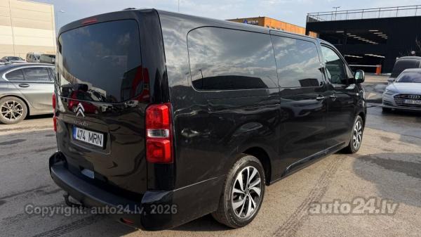 Black Citroen space-tourer 2018 in Tallinn, with an engine capacity of 2.00 L and mileage of 164 thousand km for 22490 €, photo 8 on AUTOMOTO.COM.LV