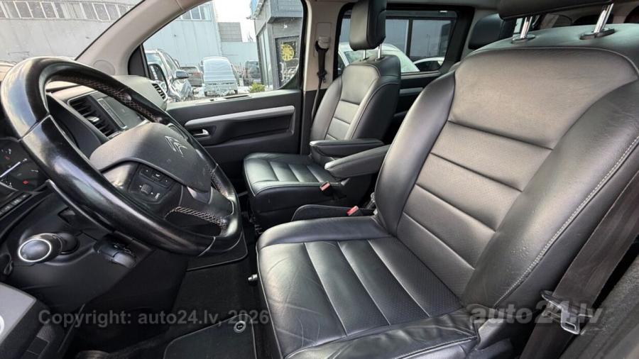 Melns Citroen space-tourer 2018 Tallina, ar dzinēja tilpumu 2.00 L un nobraukumu 164 tūkst. km par 22490 €, foto 12 vietnē AUTOMOTO.COM.LV