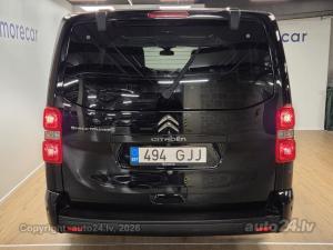 Melns Citroen space-tourer 2021 Tallina, ar dzinēja tilpumu 2.00 L un nobraukumu 140 tūkst. km par 32900 €, foto 5 vietnē AUTOMOTO.COM.LV