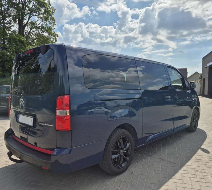 Синий Ситроен Space Tourer 2019 в Таураге, объемом двигателя 2.00 л и пробегом 192 тыс. км за 14899 €, фото 16 на AUTOMOTO.COM.LV