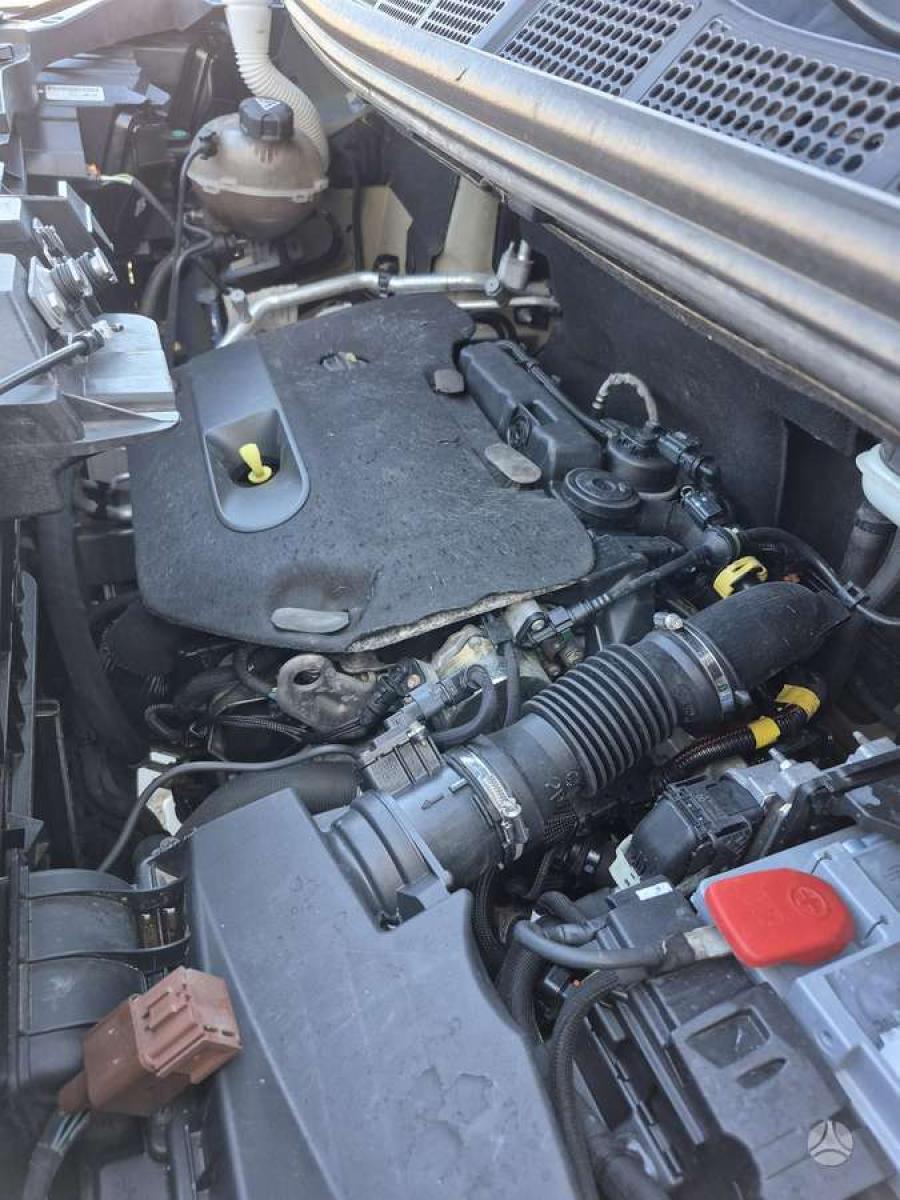 Синий Ситроен Space Tourer 2019 в Таураге, объемом двигателя 2.00 л и пробегом 192 тыс. км за 14899 €, фото 25 на AUTOMOTO.COM.LV