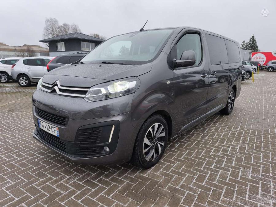 Brown Citroen space-tourer 2017 in Taurage, with an engine capacity of 2.00 L and mileage of 252 thousand km for 15800 €, photo 2 on AUTOMOTO.COM.LV
