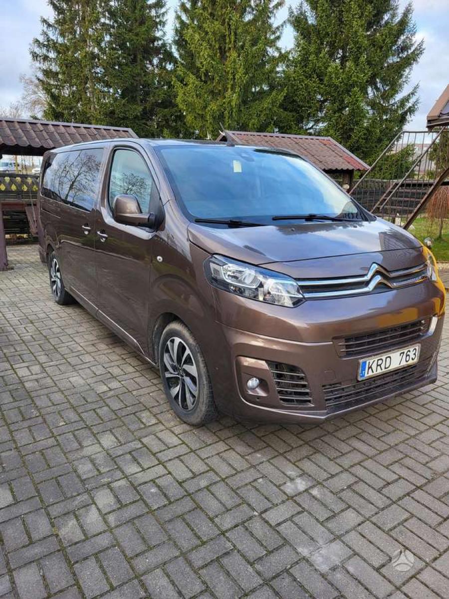 Brown Citroen space-tourer 2018 in Mazeikiai, with an engine capacity of 2.00 L and mileage of 293 thousand km for 1580 €, photo 1 on AUTOMOTO.COM.LV
