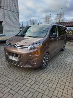 Brown Citroen space-tourer 2018 in Mazeikiai, with an engine capacity of 2.00 L and mileage of 293 thousand km for 1580 €, photo 2 on AUTOMOTO.COM.LV