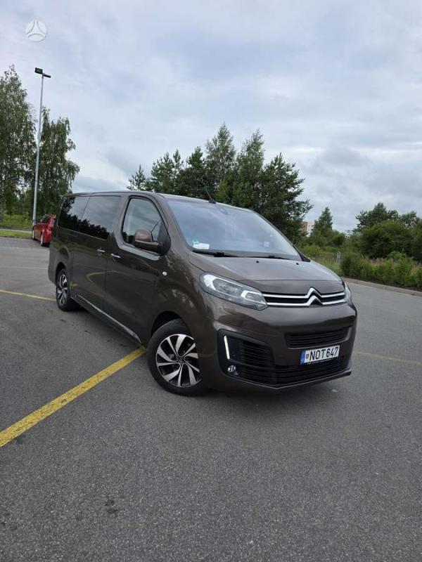 Brown Citroen space-tourer 2018 in Vilnius, with an engine capacity of 2.00 L and mileage of 211 thousand km for 16500 €, photo 1 on AUTOMOTO.COM.LV