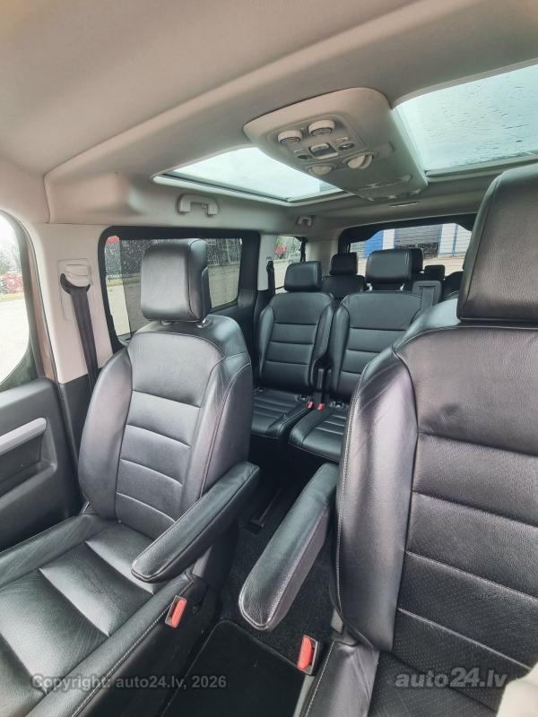 Brūns Citroen space-tourer 2016 Tallina, ar dzinēja tilpumu 2.00 L un nobraukumu 212 tūkst. km par 18500 €, foto 7 vietnē AUTOMOTO.COM.LV