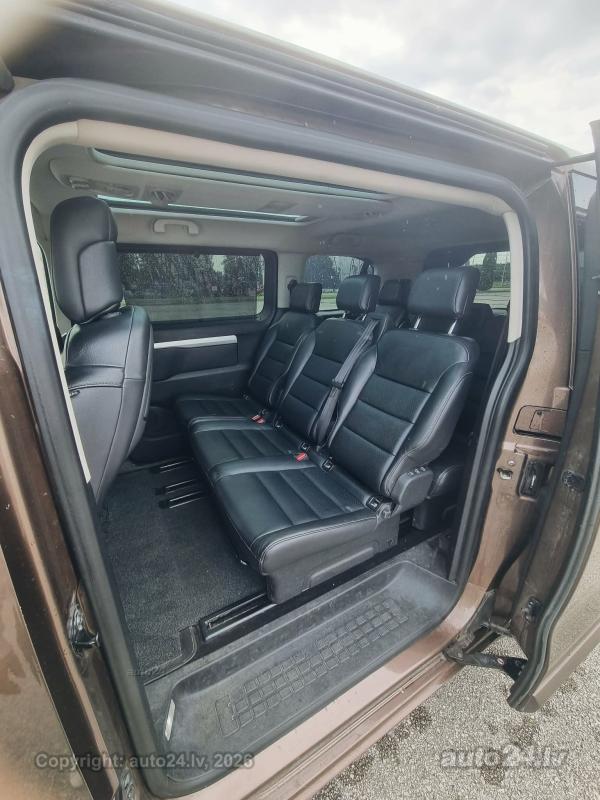 Brūns Citroen space-tourer 2016 Tallina, ar dzinēja tilpumu 2.00 L un nobraukumu 212 tūkst. km par 18500 €, foto 8 vietnē AUTOMOTO.COM.LV
