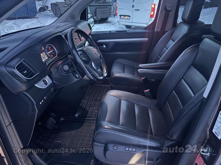 Brūns Citroen space-tourer 2019 Tallina, ar dzinēja tilpumu 2.00 L un nobraukumu 246 tūkst. km par 23000 €, foto 8 vietnē AUTOMOTO.COM.LV