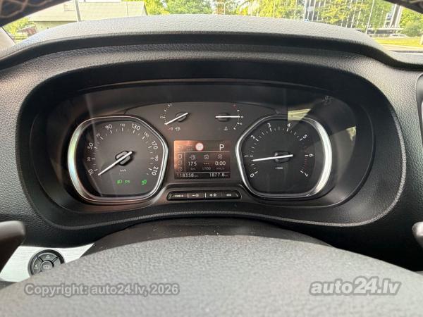 Brūns Citroen space-tourer 2019 Jehvi, ar dzinēja tilpumu 2.00 L un nobraukumu 118 tūkst. km par 28000 €, foto 8 vietnē AUTOMOTO.COM.LV