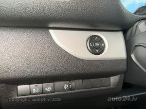 Brūns Citroen space-tourer 2019 Jehvi, ar dzinēja tilpumu 2.00 L un nobraukumu 118 tūkst. km par 28000 €, foto 10 vietnē AUTOMOTO.COM.LV