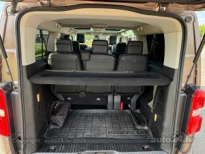 Brūns Citroen space-tourer 2019 Jehvi, ar dzinēja tilpumu 2.00 L un nobraukumu 118 tūkst. km par 28000 €, foto 12 vietnē AUTOMOTO.COM.LV