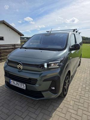 Zaļš Citroen space-tourer 2025 Mažeikiai, ar dzinēja tilpumu 2.00 L un nobraukumu 41 tūkst. km par 31000 €, foto 3 vietnē AUTOMOTO.COM.LV