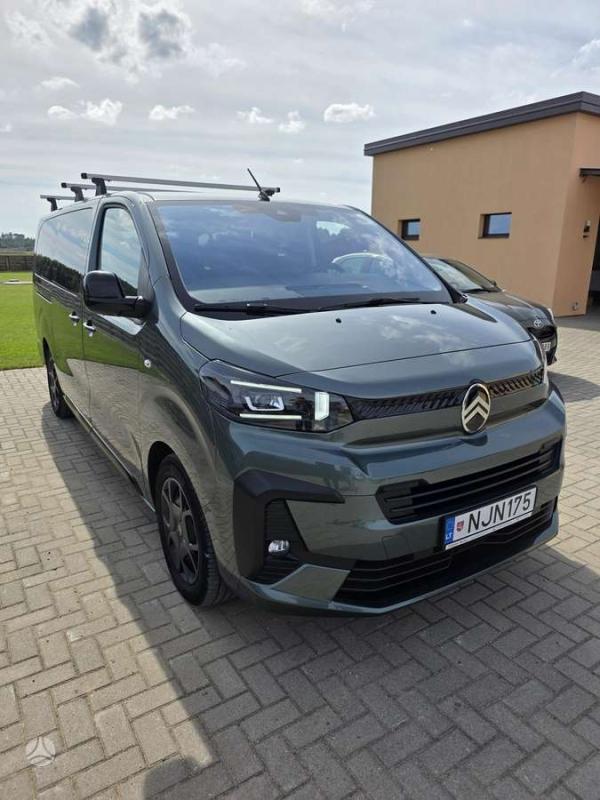 Zaļš Citroen space-tourer 2025 Mažeikiai, ar dzinēja tilpumu 2.00 L un nobraukumu 41 tūkst. km par 31000 €, foto 4 vietnē AUTOMOTO.COM.LV