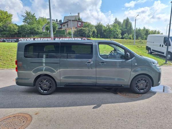 Zaļš Citroen space-tourer 2026 Viļņa, ar dzinēja tilpumu 2.18 L un nobraukumu 10 tūkst. km par 43510 €, foto 4 vietnē AUTOMOTO.COM.LV
