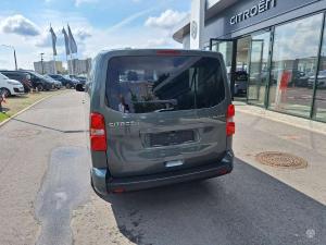 Zaļš Citroen space-tourer 2026 Viļņa, ar dzinēja tilpumu 2.18 L un nobraukumu 10 tūkst. km par 43510 €, foto 5 vietnē AUTOMOTO.COM.LV