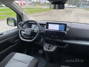 Zaļš Citroen space-tourer 2026 Jehvi, ar dzinēja tilpumu 2.20 L un nobraukumu 0 tūkst. km par 47046 €, foto 22 vietnē AUTOMOTO.COM.LV