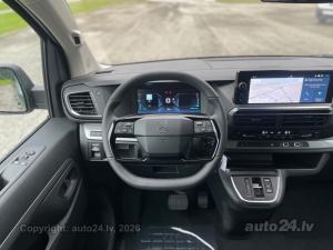 Zaļš Citroen space-tourer 2026 Jehvi, ar dzinēja tilpumu 2.20 L un nobraukumu 0 tūkst. km par 47046 €, foto 23 vietnē AUTOMOTO.COM.LV