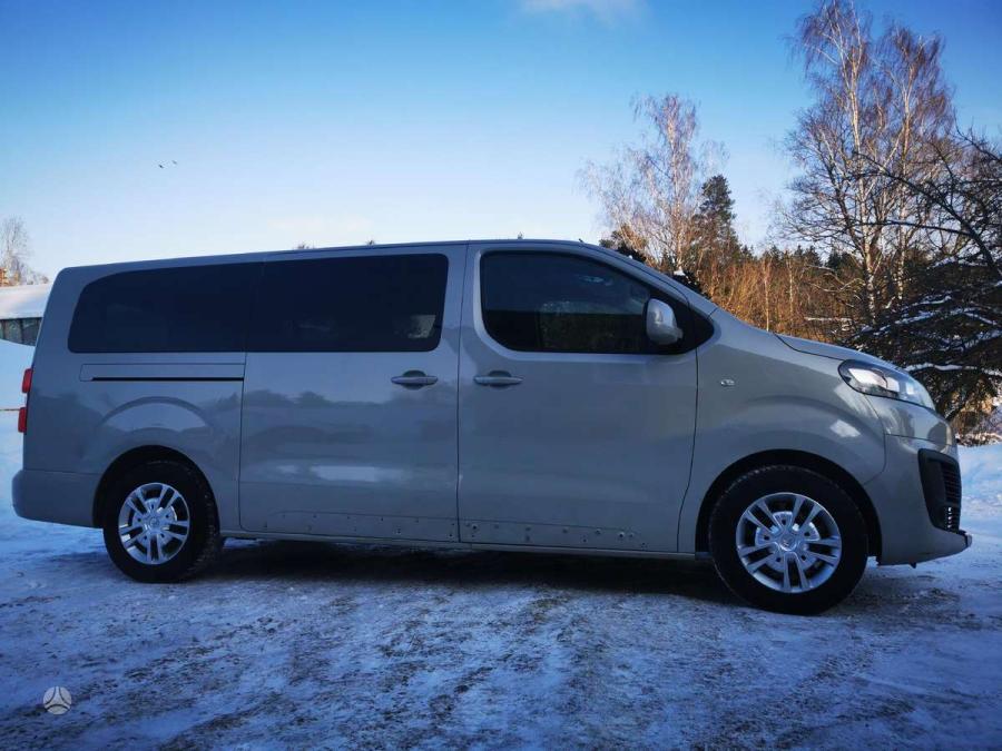 Grey Citroen space-tourer 2018 in Vilnius, with an engine capacity of 1.56 L and mileage of 199 thousand km for 11500 €, photo 4 on AUTOMOTO.COM.LV