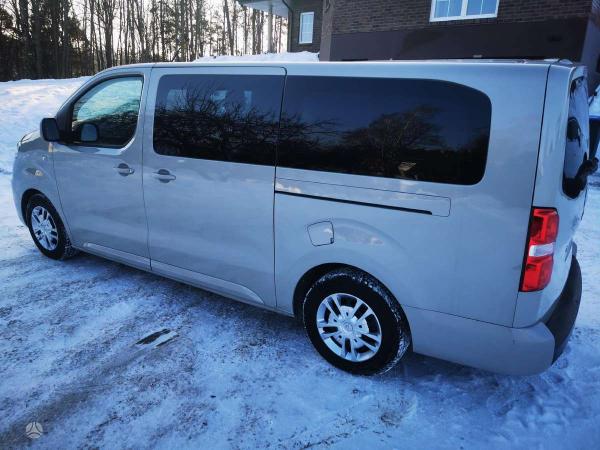 Grey Citroen space-tourer 2018 in Vilnius, with an engine capacity of 1.56 L and mileage of 199 thousand km for 11500 €, photo 5 on AUTOMOTO.COM.LV