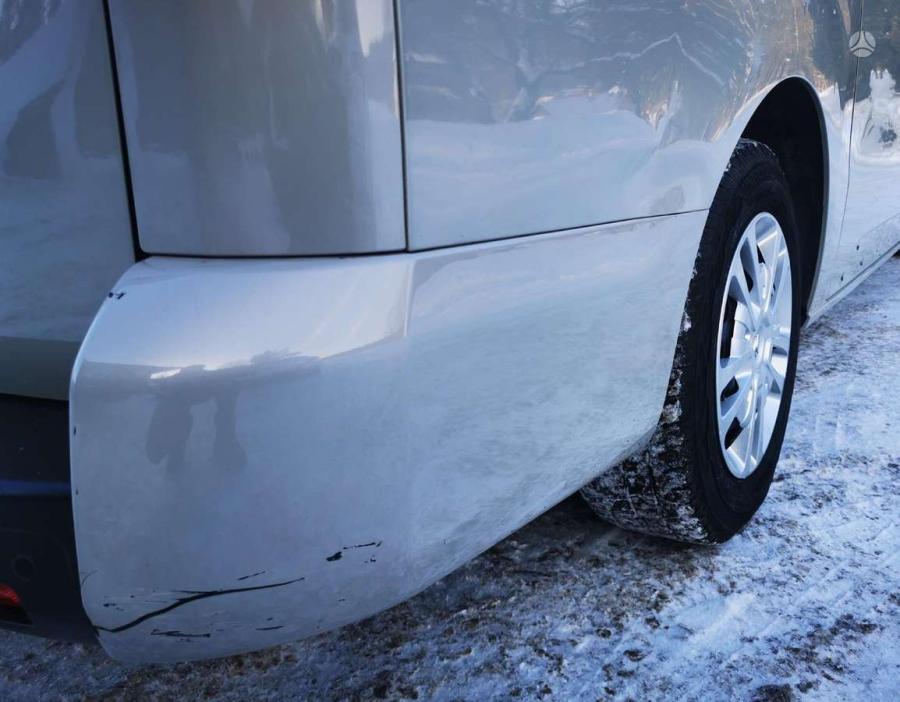 Grey Citroen space-tourer 2018 in Vilnius, with an engine capacity of 1.56 L and mileage of 199 thousand km for 11500 €, photo 15 on AUTOMOTO.COM.LV