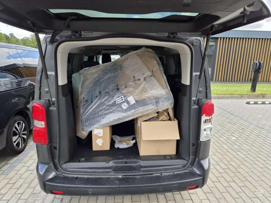 Grey Citroen space-tourer 2025 in Klaipeda, with an engine capacity of 2.00 L and mileage of 20 thousand km for 32500 €, photo 19 on AUTOMOTO.COM.LV