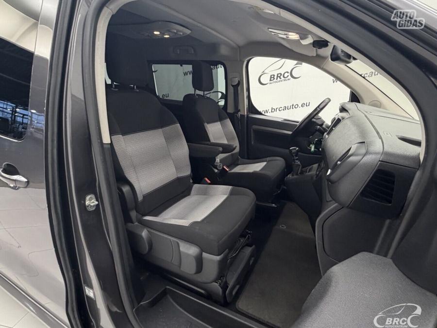Pelēks Citroen space-tourer 2018 Avižieniai, ar dzinēja tilpumu 2.00 L un nobraukumu 281 tūkst. km par 12900 €, foto 6 vietnē AUTOMOTO.COM.LV
