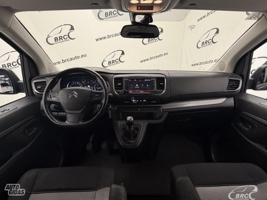 Grey Citroen space-tourer 2018 in Avizieniai, with an engine capacity of 2.00 L and mileage of 281 thousand km for 12900 €, photo 3 on AUTOMOTO.COM.LV