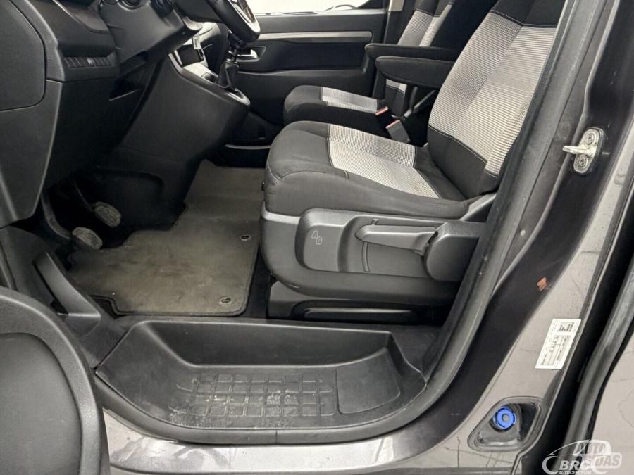 Grey Citroen space-tourer 2018 in Avizieniai, with an engine capacity of 2.00 L and mileage of 281 thousand km for 12900 €, photo 20 on AUTOMOTO.COM.LV