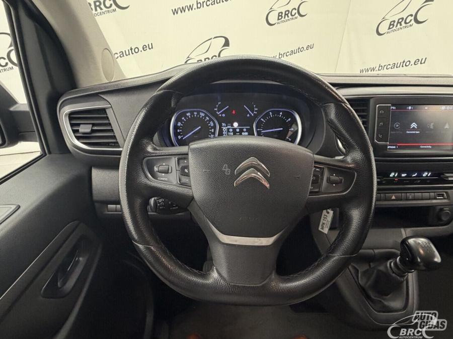 Grey Citroen space-tourer 2018 in Avizieniai, with an engine capacity of 2.00 L and mileage of 281 thousand km for 12900 €, photo 25 on AUTOMOTO.COM.LV