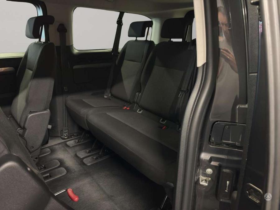 Pelēks Citroen space-tourer 2025 Klaipėda, ar dzinēja tilpumu 2.00 L un nobraukumu 42 tūkst. km par 30734 €, foto 15 vietnē AUTOMOTO.COM.LV