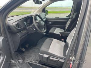 Pelēks Citroen space-tourer 2020 Tallina, ar dzinēja tilpumu 1.50 L un nobraukumu 142 tūkst. km par 19900 €, foto 7 vietnē AUTOMOTO.COM.LV