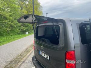 Pelēks Citroen space-tourer 2020 Tallina, ar dzinēja tilpumu 1.50 L un nobraukumu 142 tūkst. km par 19900 €, foto 16 vietnē AUTOMOTO.COM.LV